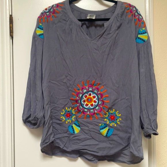 ivy jane | Tops | Ivy Jane Embroidery Top | Poshmark